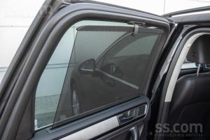 Black Volkswagen Touareg 2015 in Riga, with an engine capacity of 3.00 L and mileage of 0 thousand km for 13990 €, photo 12 on AUTOMOTO.COM.LV