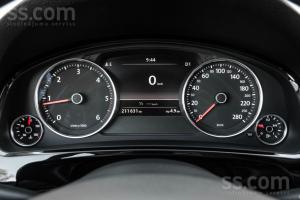 Black Volkswagen Touareg 2015 in Riga, with an engine capacity of 3.00 L and mileage of 0 thousand km for 13990 €, photo 20 on AUTOMOTO.COM.LV