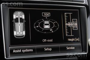 Black Volkswagen Touareg 2015 in Riga, with an engine capacity of 3.00 L and mileage of 0 thousand km for 13990 €, photo 27 on AUTOMOTO.COM.LV