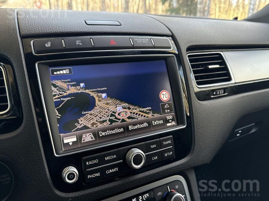 Melns Volkswagen Touareg 2015 Jūrmala, ar dzinēja tilpumu 3.00 L un nobraukumu 249 tūkst. km par 15996 €, foto 19 vietnē AUTOMOTO.COM.LV