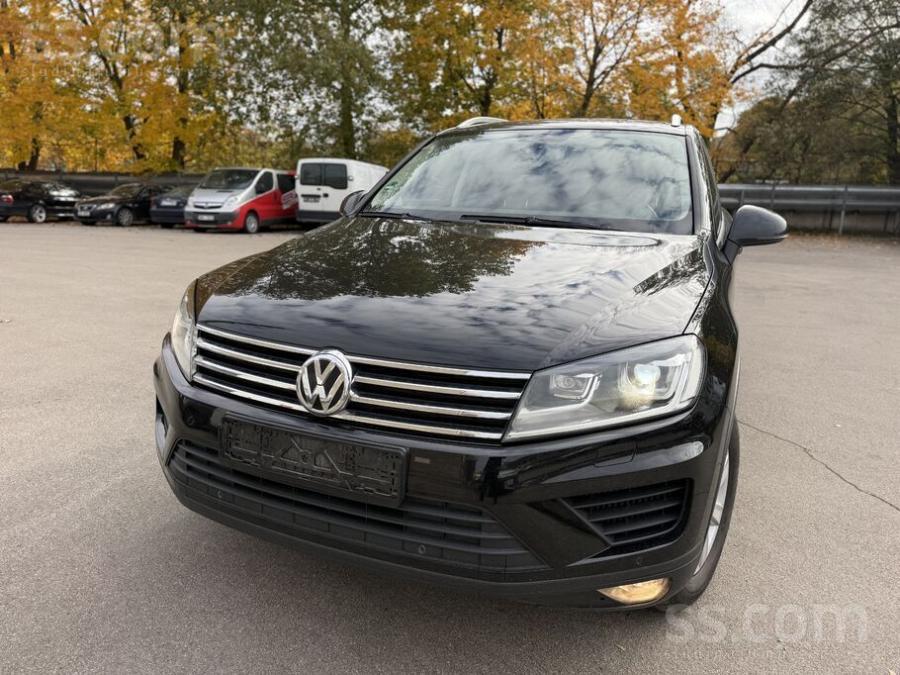 Melns Volkswagen Touareg 2015 Rīga, ar dzinēja tilpumu 3.00 L un nobraukumu 218 tūkst. km par 15990 €, foto 14 vietnē AUTOMOTO.COM.LV
