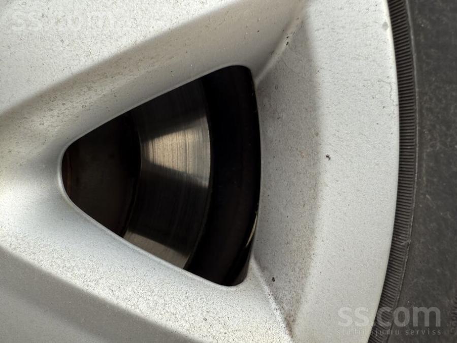 Melns Volkswagen Touareg 2015 Rīga, ar dzinēja tilpumu 3.00 L un nobraukumu 218 tūkst. km par 15990 €, foto 15 vietnē AUTOMOTO.COM.LV