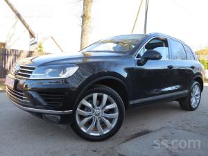Melns Volkswagen Touareg 2015 Rīga, ar dzinēja tilpumu 3.00 L un nobraukumu 190 tūkst. km par 15750 €, foto 3 vietnē AUTOMOTO.COM.LV