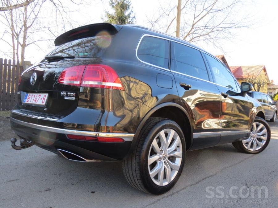 Melns Volkswagen Touareg 2015 Rīga, ar dzinēja tilpumu 3.00 L un nobraukumu 190 tūkst. km par 15750 €, foto 5 vietnē AUTOMOTO.COM.LV
