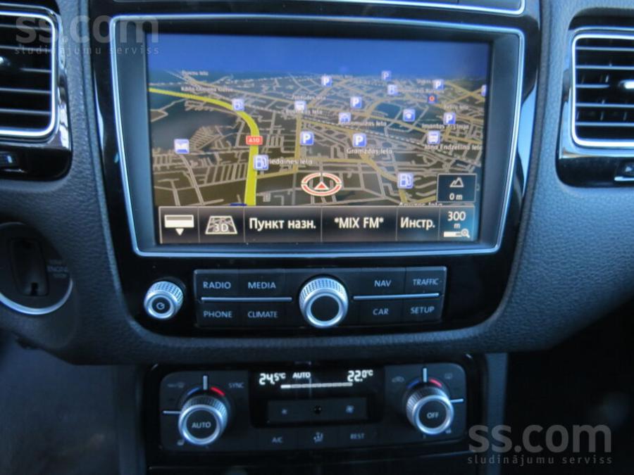Melns Volkswagen Touareg 2015 Rīga, ar dzinēja tilpumu 3.00 L un nobraukumu 190 tūkst. km par 15750 €, foto 28 vietnē AUTOMOTO.COM.LV