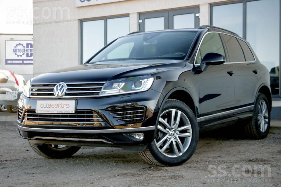 Melns Volkswagen Touareg 2015 Tukums, ar dzinēja tilpumu 3.00 L un nobraukumu 249 tūkst. km par 15996 €, foto 1 vietnē AUTOMOTO.COM.LV