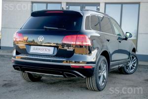 Melns Volkswagen Touareg 2015 Tukums, ar dzinēja tilpumu 3.00 L un nobraukumu 249 tūkst. km par 15996 €, foto 7 vietnē AUTOMOTO.COM.LV