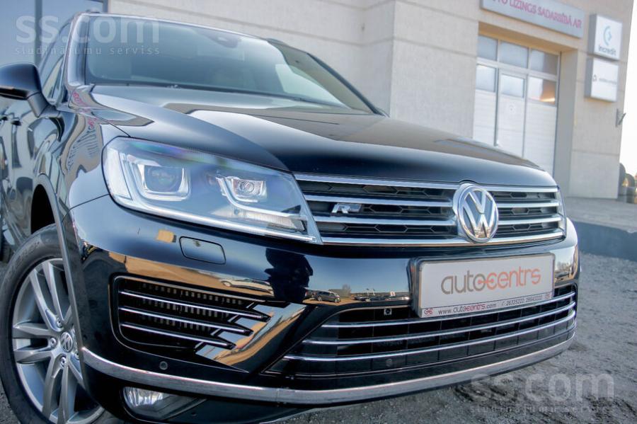 Melns Volkswagen Touareg 2015 Tukums, ar dzinēja tilpumu 3.00 L un nobraukumu 249 tūkst. km par 15996 €, foto 30 vietnē AUTOMOTO.COM.LV
