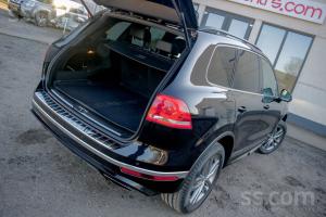 Melns Volkswagen Touareg 2015 Tukums, ar dzinēja tilpumu 3.00 L un nobraukumu 249 tūkst. km par 15996 €, foto 32 vietnē AUTOMOTO.COM.LV