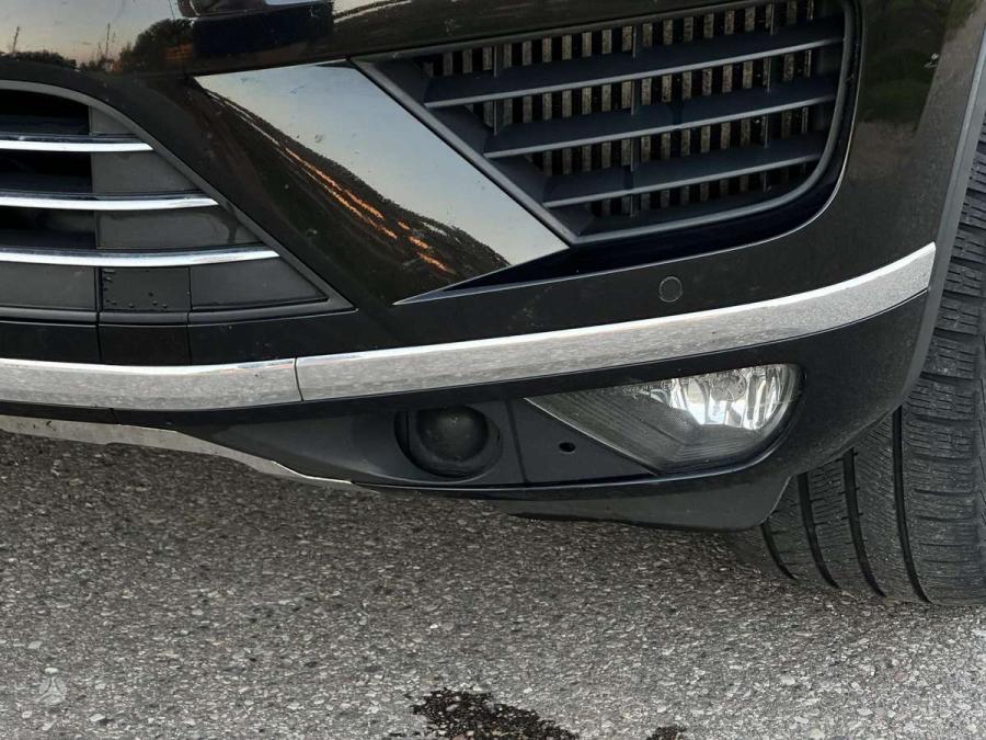 Melns Volkswagen Touareg 2015 Viļņa, ar dzinēja tilpumu 2.97 L un nobraukumu 190 tūkst. km par 18250 €, foto 5 vietnē AUTOMOTO.COM.LV