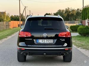 Melns Volkswagen Touareg 2015 Viļņa, ar dzinēja tilpumu 2.97 L un nobraukumu 190 tūkst. km par 18250 €, foto 12 vietnē AUTOMOTO.COM.LV