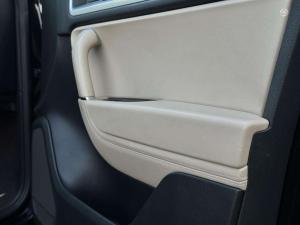 Melns Volkswagen Touareg 2015 Viļņa, ar dzinēja tilpumu 2.97 L un nobraukumu 190 tūkst. km par 18250 €, foto 24 vietnē AUTOMOTO.COM.LV