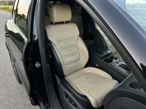 Melns Volkswagen Touareg 2015 Viļņa, ar dzinēja tilpumu 2.97 L un nobraukumu 190 tūkst. km par 18250 €, foto 25 vietnē AUTOMOTO.COM.LV