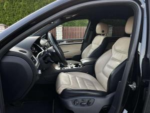 Melns Volkswagen Touareg 2015 Viļņa, ar dzinēja tilpumu 2.97 L un nobraukumu 190 tūkst. km par 18250 €, foto 34 vietnē AUTOMOTO.COM.LV