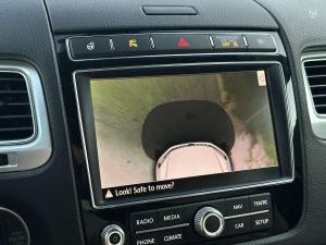 Melns Volkswagen Touareg 2015 Viļņa, ar dzinēja tilpumu 2.97 L un nobraukumu 190 tūkst. km par 18250 €, foto 47 vietnē AUTOMOTO.COM.LV
