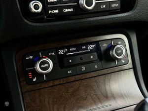 Melns Volkswagen Touareg 2015 Viļņa, ar dzinēja tilpumu 2.97 L un nobraukumu 190 tūkst. km par 18250 €, foto 57 vietnē AUTOMOTO.COM.LV