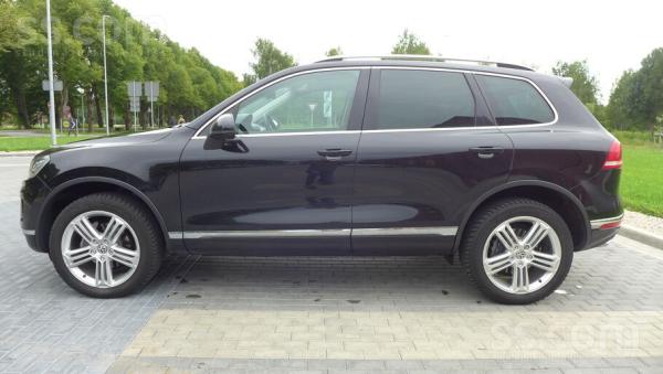 Black Volkswagen Touareg 2015 in Kuldiga, with an engine capacity of 3.00 L and mileage of 315 thousand km for 13900 €, photo 7 on AUTOMOTO.COM.LV