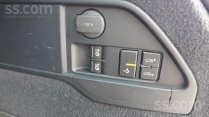 Black Volkswagen Touareg 2015 in Kuldiga, with an engine capacity of 3.00 L and mileage of 315 thousand km for 13900 €, photo 16 on AUTOMOTO.COM.LV