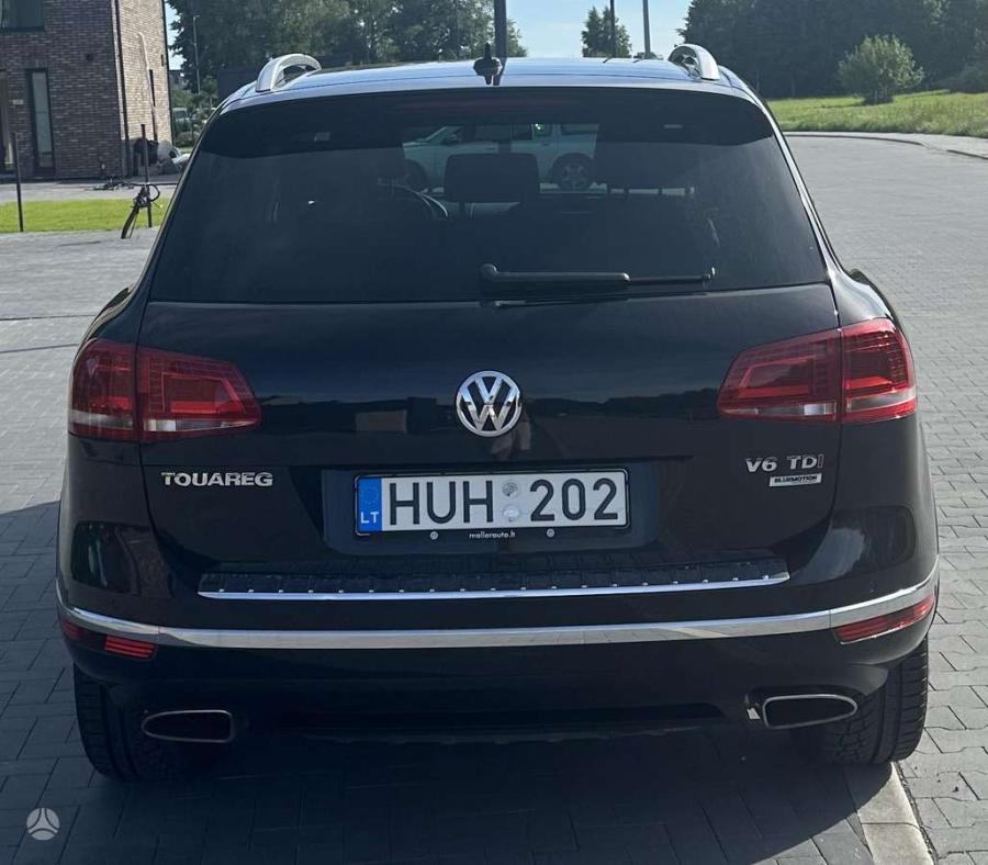 Melns Volkswagen Touareg 2015 Kauņa, ar dzinēja tilpumu 2.97 L un nobraukumu 242 tūkst. km par 17000 €, foto 5 vietnē AUTOMOTO.COM.LV