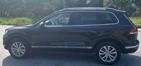 Melns Volkswagen Touareg 2015 Kauņa, ar dzinēja tilpumu 2.97 L un nobraukumu 242 tūkst. km par 17000 €, foto 6 vietnē AUTOMOTO.COM.LV