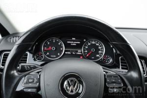 Melns Volkswagen Touareg 2015 Rīga, ar dzinēja tilpumu 3.00 L un nobraukumu 194 tūkst. km par 15650 €, foto 16 vietnē AUTOMOTO.COM.LV