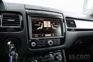 Melns Volkswagen Touareg 2015 Rīga, ar dzinēja tilpumu 3.00 L un nobraukumu 194 tūkst. km par 15650 €, foto 21 vietnē AUTOMOTO.COM.LV