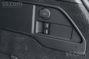 Melns Volkswagen Touareg 2015 Rīga, ar dzinēja tilpumu 3.00 L un nobraukumu 194 tūkst. km par 15650 €, foto 25 vietnē AUTOMOTO.COM.LV