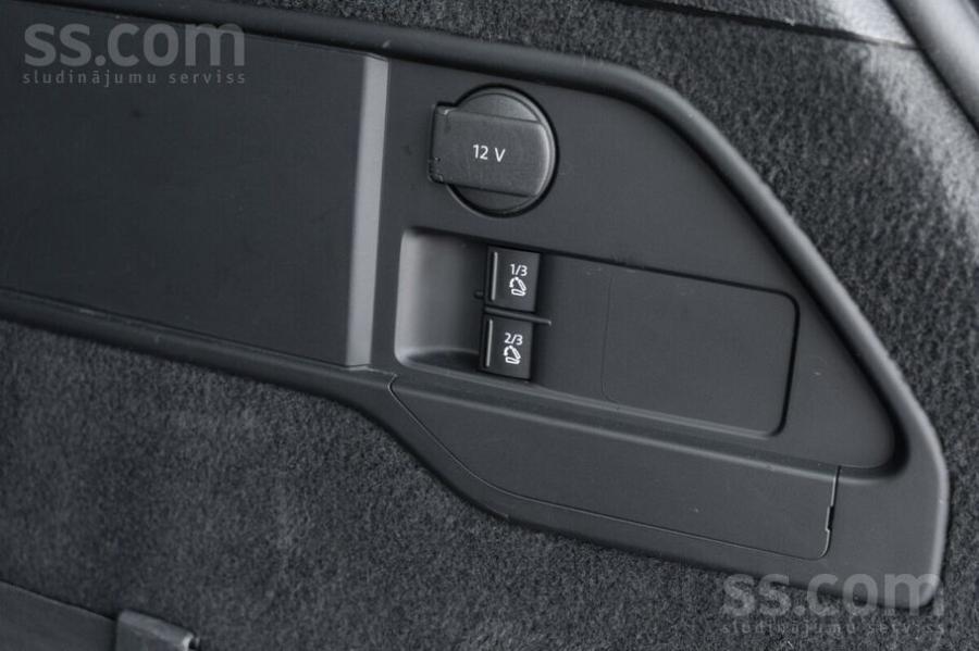 Melns Volkswagen Touareg 2015 Rīga, ar dzinēja tilpumu 3.00 L un nobraukumu 194 tūkst. km par 15650 €, foto 25 vietnē AUTOMOTO.COM.LV