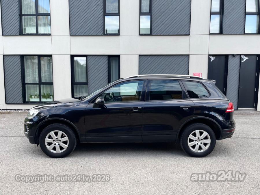 Melns Volkswagen Touareg 2015 Tartu, ar dzinēja tilpumu 3.00 L un nobraukumu 310 tūkst. km par 11999 €, foto 6 vietnē AUTOMOTO.COM.LV
