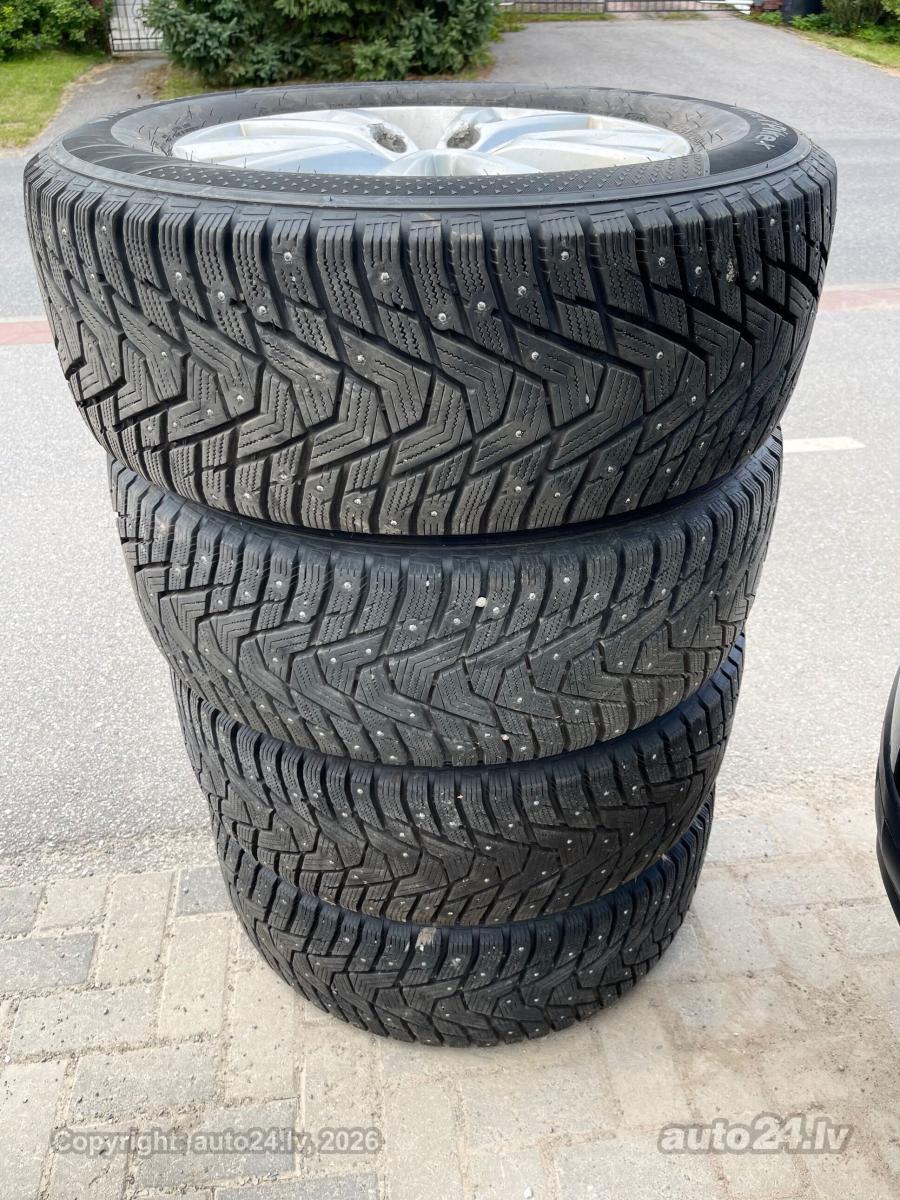 Melns Volkswagen Touareg 2015 Tartu, ar dzinēja tilpumu 3.00 L un nobraukumu 310 tūkst. km par 11999 €, foto 16 vietnē AUTOMOTO.COM.LV