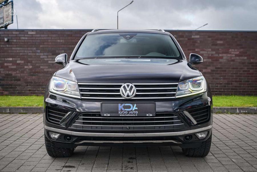 Melns Volkswagen Touareg 2015 Marijampole, ar dzinēja tilpumu 2.97 L un nobraukumu 265 tūkst. km par 15250 €, foto 3 vietnē AUTOMOTO.COM.LV