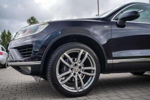 Melns Volkswagen Touareg 2015 Marijampole, ar dzinēja tilpumu 2.97 L un nobraukumu 265 tūkst. km par 15250 €, foto 5 vietnē AUTOMOTO.COM.LV