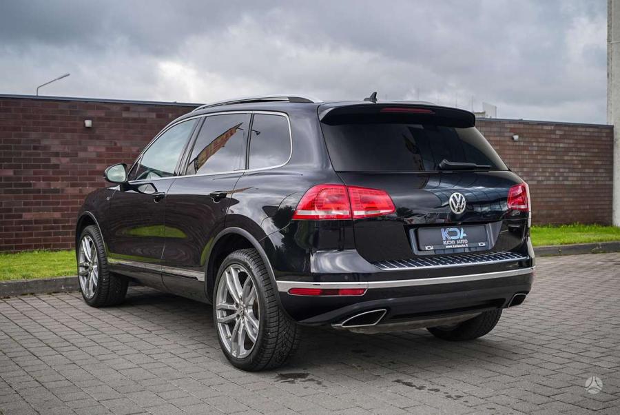 Melns Volkswagen Touareg 2015 Marijampole, ar dzinēja tilpumu 2.97 L un nobraukumu 265 tūkst. km par 15250 €, foto 8 vietnē AUTOMOTO.COM.LV