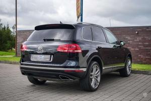 Melns Volkswagen Touareg 2015 Marijampole, ar dzinēja tilpumu 2.97 L un nobraukumu 265 tūkst. km par 15250 €, foto 10 vietnē AUTOMOTO.COM.LV