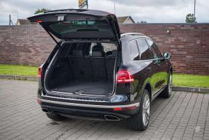 Melns Volkswagen Touareg 2015 Marijampole, ar dzinēja tilpumu 2.97 L un nobraukumu 265 tūkst. km par 15250 €, foto 11 vietnē AUTOMOTO.COM.LV