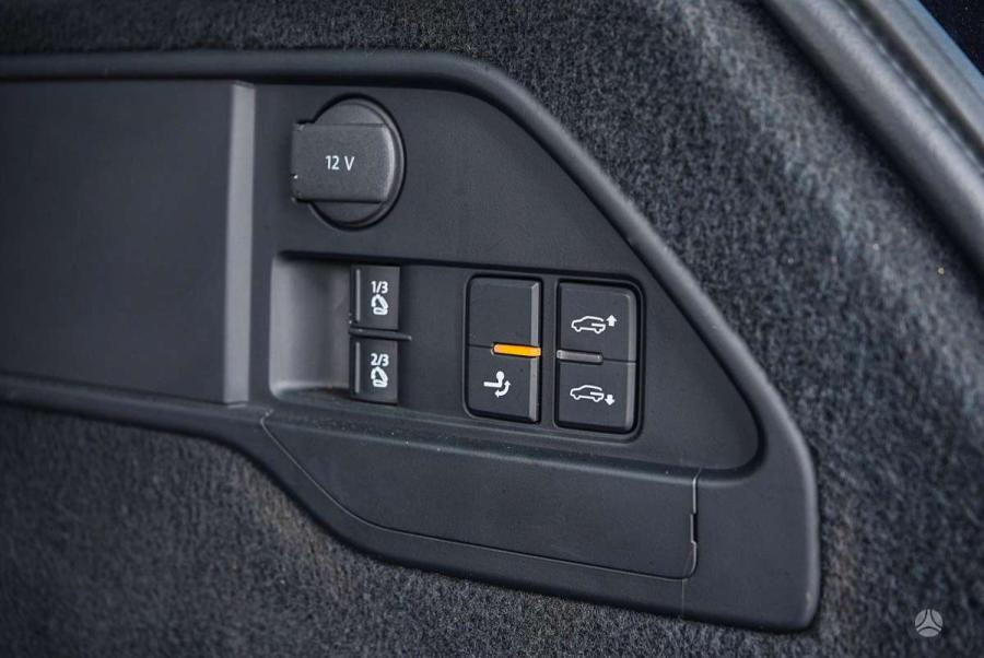 Melns Volkswagen Touareg 2015 Marijampole, ar dzinēja tilpumu 2.97 L un nobraukumu 265 tūkst. km par 15250 €, foto 13 vietnē AUTOMOTO.COM.LV