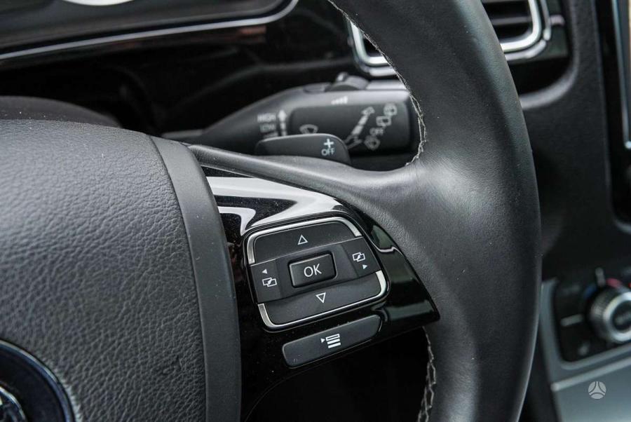 Melns Volkswagen Touareg 2015 Marijampole, ar dzinēja tilpumu 2.97 L un nobraukumu 265 tūkst. km par 15250 €, foto 22 vietnē AUTOMOTO.COM.LV