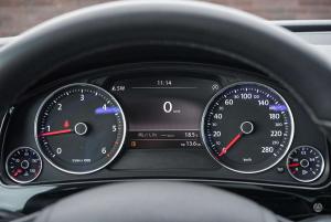 Melns Volkswagen Touareg 2015 Marijampole, ar dzinēja tilpumu 2.97 L un nobraukumu 265 tūkst. km par 15250 €, foto 24 vietnē AUTOMOTO.COM.LV