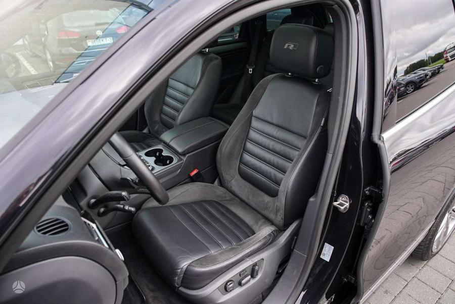 Melns Volkswagen Touareg 2015 Marijampole, ar dzinēja tilpumu 2.97 L un nobraukumu 265 tūkst. km par 15250 €, foto 29 vietnē AUTOMOTO.COM.LV