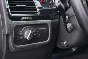 Melns Volkswagen Touareg 2015 Marijampole, ar dzinēja tilpumu 2.97 L un nobraukumu 265 tūkst. km par 15250 €, foto 30 vietnē AUTOMOTO.COM.LV