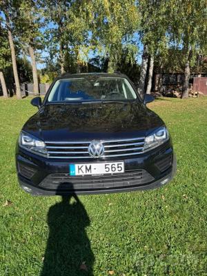 Melns Volkswagen Touareg 2015 Jēkabpils, ar dzinēja tilpumu 3.00 L un nobraukumu 167 tūkst. km par 15900 €, foto 3 vietnē AUTOMOTO.COM.LV