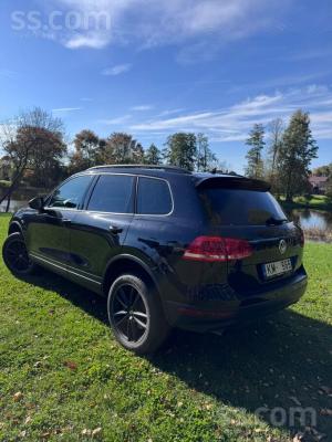 Melns Volkswagen Touareg 2015 Jēkabpils, ar dzinēja tilpumu 3.00 L un nobraukumu 167 tūkst. km par 15900 €, foto 7 vietnē AUTOMOTO.COM.LV