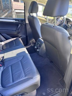 Melns Volkswagen Touareg 2015 Jēkabpils, ar dzinēja tilpumu 3.00 L un nobraukumu 167 tūkst. km par 15900 €, foto 8 vietnē AUTOMOTO.COM.LV