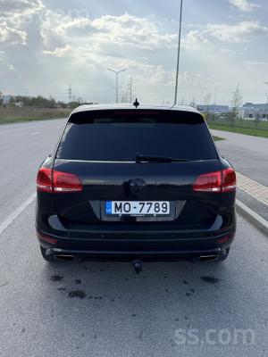 Melns Volkswagen Touareg 2016 Rīga, ar dzinēja tilpumu 3.00 L un nobraukumu 153 tūkst. km par 19000 €, foto 4 vietnē AUTOMOTO.COM.LV
