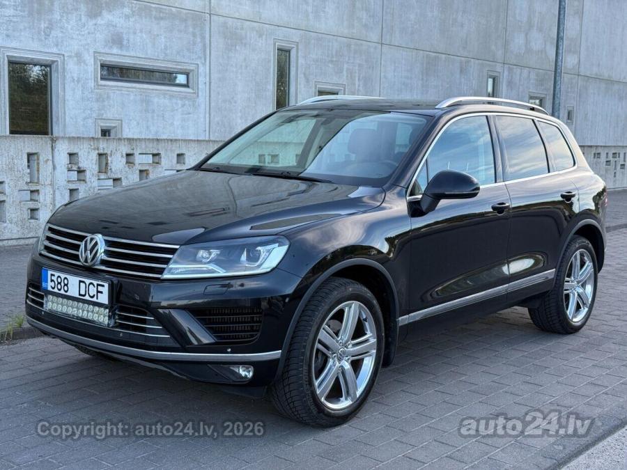 Melns Volkswagen Touareg 2016 Tallina, ar dzinēja tilpumu 3.00 L un nobraukumu 204 tūkst. km par 16550 €, foto 1 vietnē AUTOMOTO.COM.LV