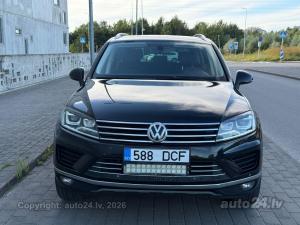 Melns Volkswagen Touareg 2016 Tallina, ar dzinēja tilpumu 3.00 L un nobraukumu 204 tūkst. km par 16550 €, foto 2 vietnē AUTOMOTO.COM.LV