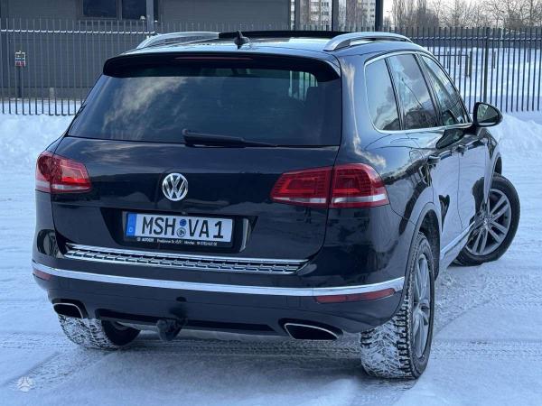 Melns Volkswagen Touareg 2016 Jonava, ar dzinēja tilpumu 3.00 L un nobraukumu 290 tūkst. km par 15999 €, foto 8 vietnē AUTOMOTO.COM.LV