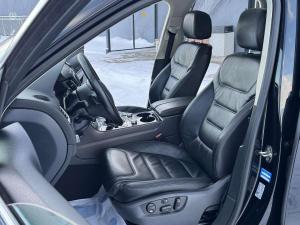 Melns Volkswagen Touareg 2016 Jonava, ar dzinēja tilpumu 3.00 L un nobraukumu 290 tūkst. km par 15999 €, foto 27 vietnē AUTOMOTO.COM.LV