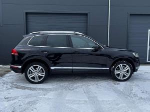 Melns Volkswagen Touareg 2016 Utena, ar dzinēja tilpumu 2.97 L un nobraukumu 310 tūkst. km par 15200 €, foto 3 vietnē AUTOMOTO.COM.LV