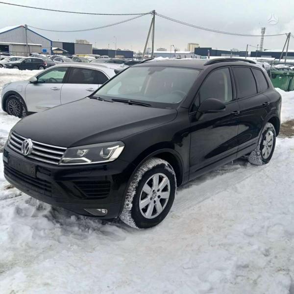 Melns Volkswagen Touareg 2016 Kauņa, ar dzinēja tilpumu 2.97 L un nobraukumu 223 tūkst. km par 11800 €, foto 1 vietnē AUTOMOTO.COM.LV